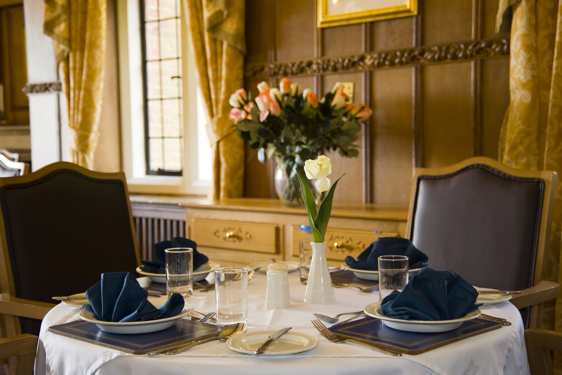 Care Home in Henley upon Thames | Huntercombe Hall | Aria Care