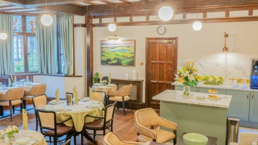 Care Home in Woking, Surrey | Coxhill Manor | Aria Care